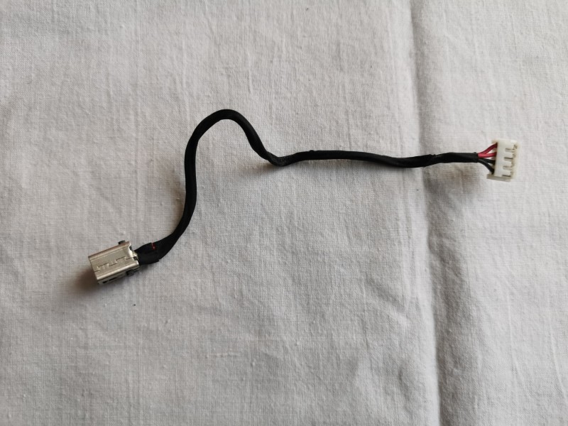Toshiba C50D-A-14E dc konektor/konektor napajanja