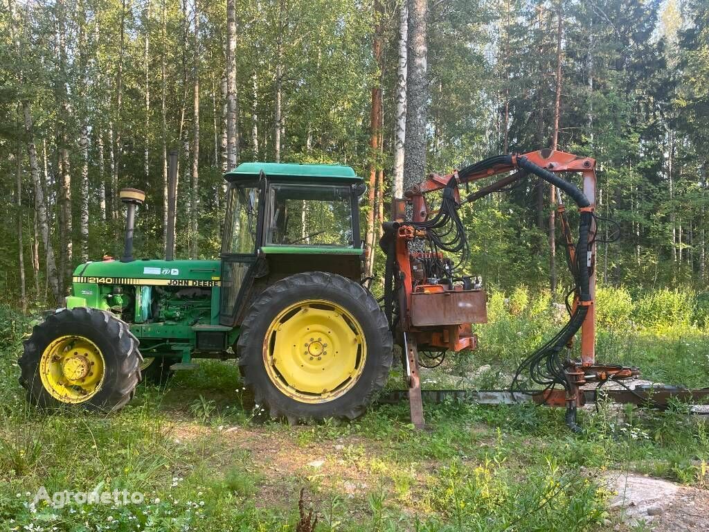 John Deere 2140-4X4/2290, porauslaite Tamrock traktor točkaš