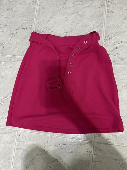 Roze mini suknja