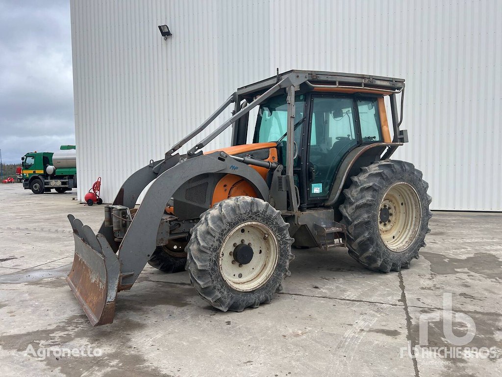 Prodaje se Valtra T141 4x4 Tracteur Agricole traktor točkaš na aukciji