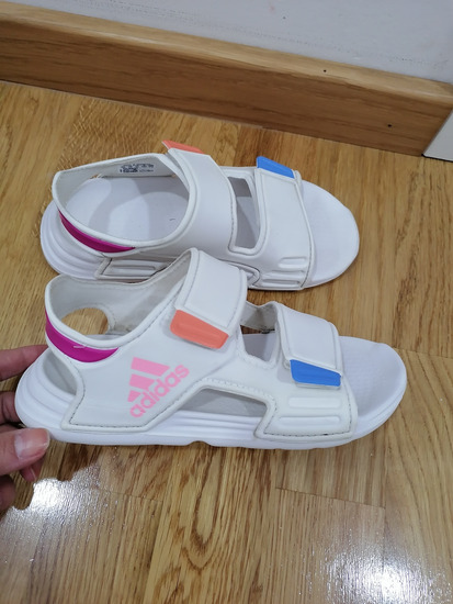 Adidas sandalice 31