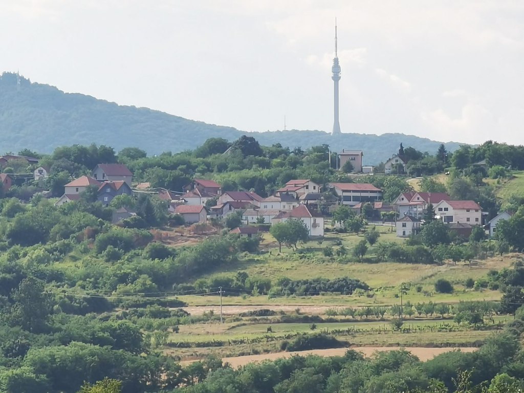 Prelep Plac u Vrcinu (Avala) Beograd Top Lokacija