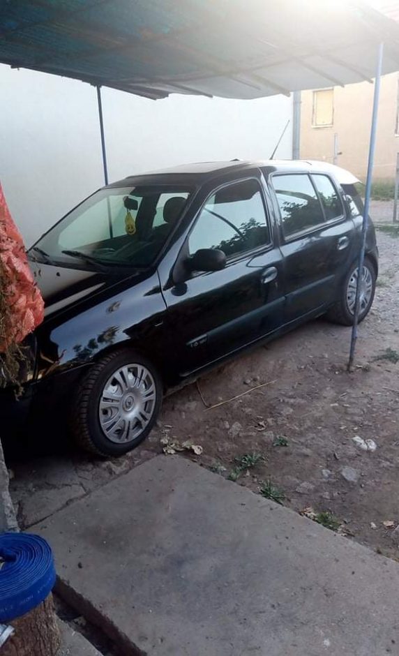 Prodajem delove za reno clio 1,6