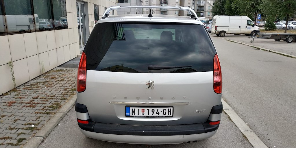 Peugeot 807 2.2 HDI