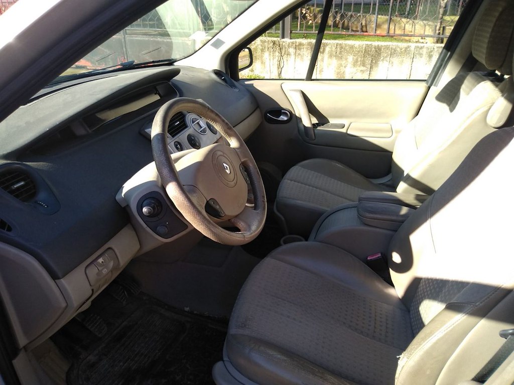 Na prodaju Renault Scenic 1.9