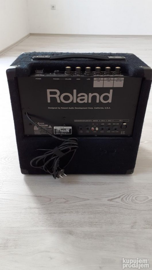 Roland kc 60