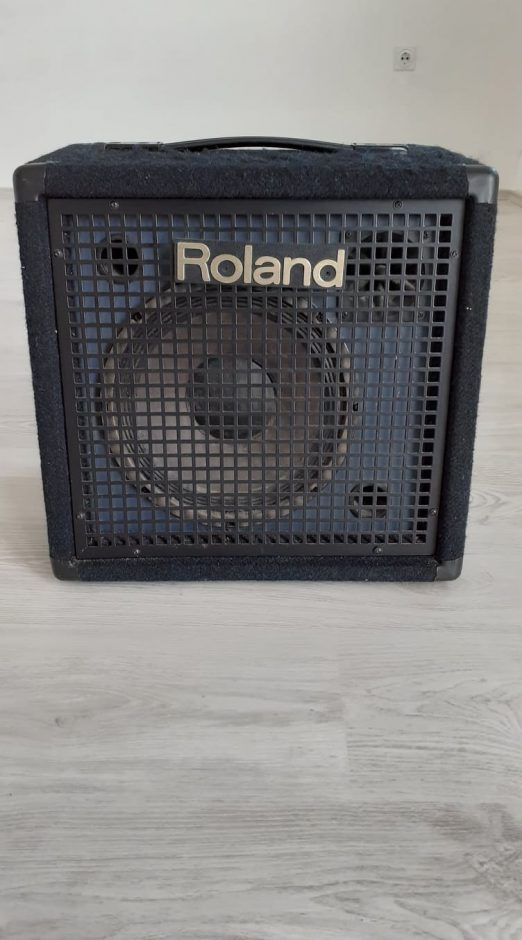 roland kc 60