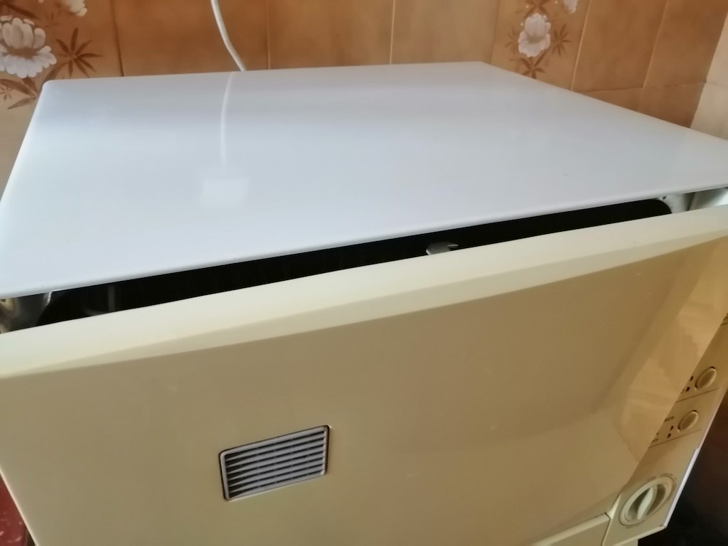 Mašina za pranje posuđa Midea WP5A (4 kompleta)