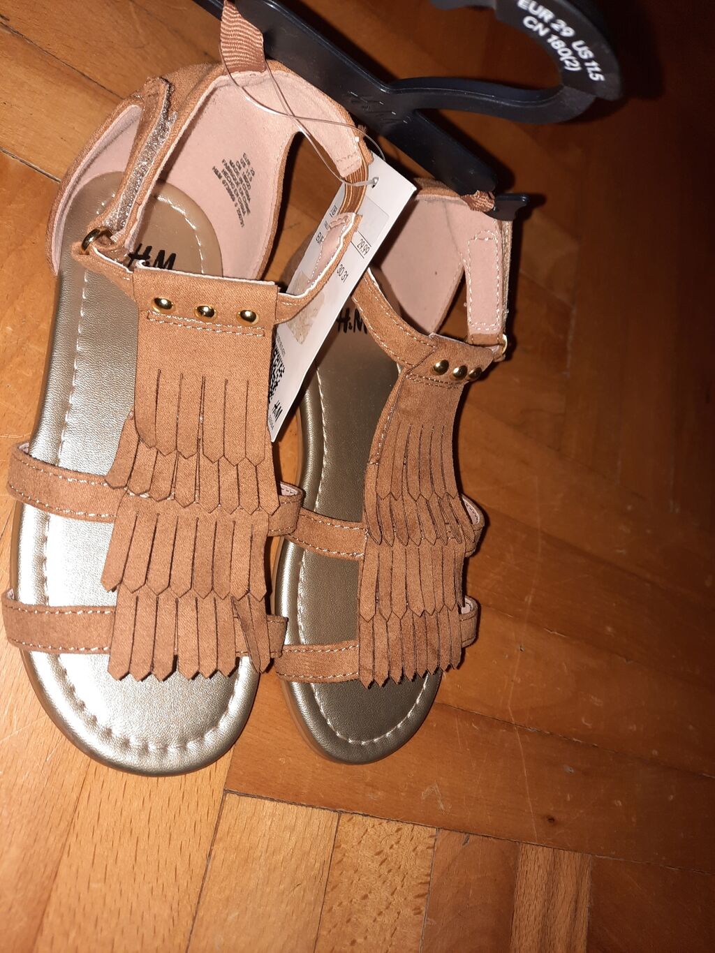 Decije sandale nove H&M nama male velicina 29