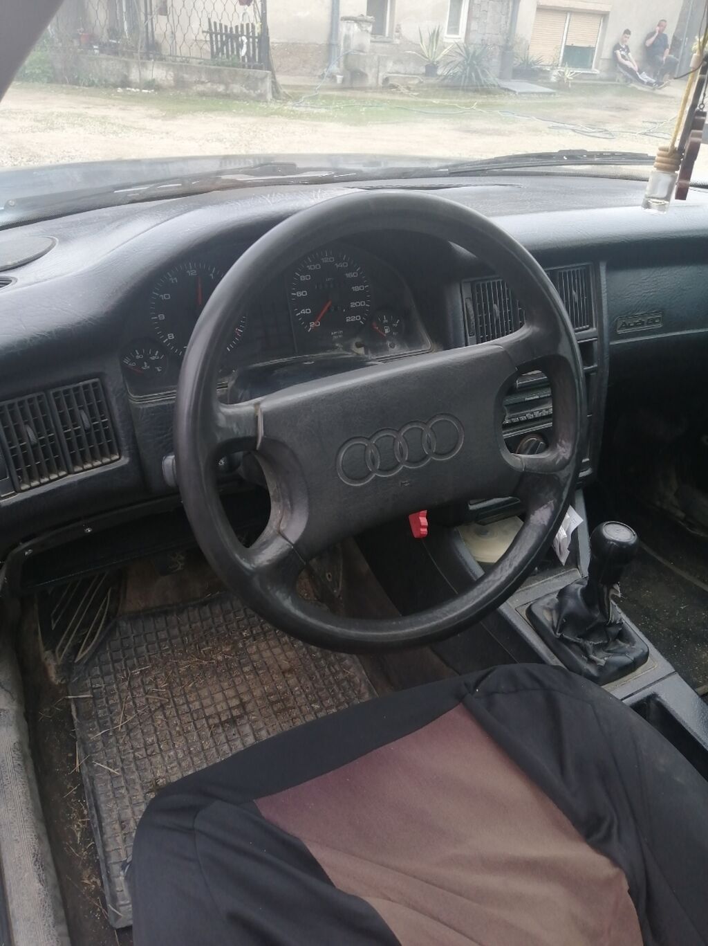 Audi 80: 1.6 l | 1991 г. Limuzina