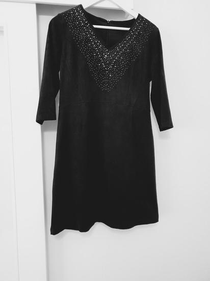Crna haljina od velura
