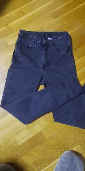 Jeggins nove farmerke 28/32