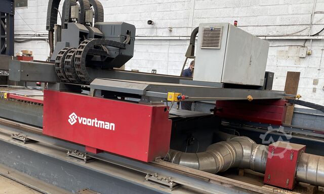 CNC HEAVY DUTY PLAZMA MAŠINA ZA SEČENJE
VOORTMAN V304