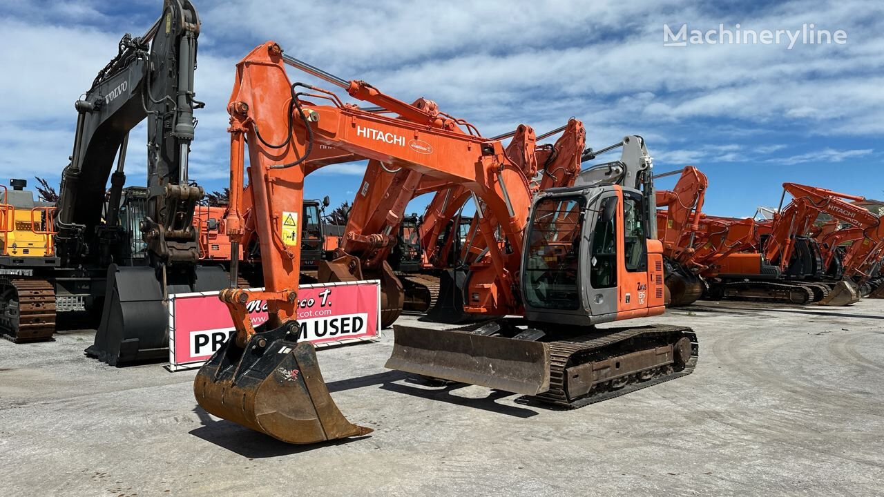 Hitachi ZX135US bager guseničar