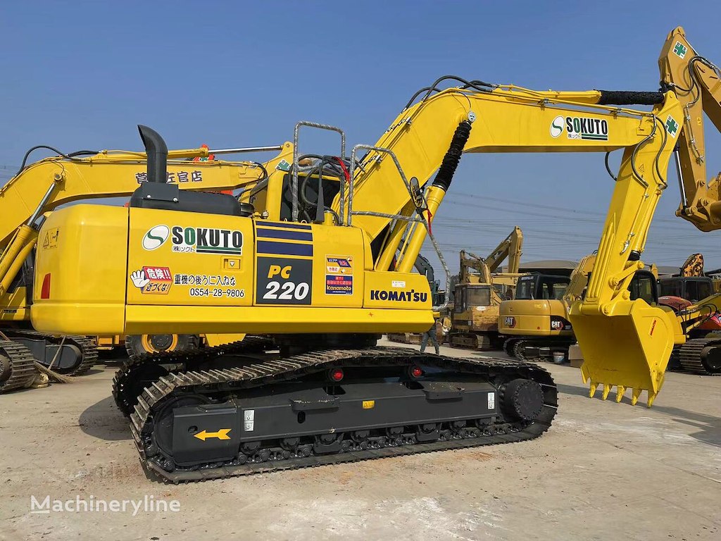 Komatsu PC220-8 bager guseničar