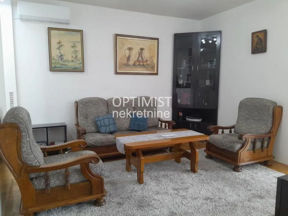 Prodaja, dvosoban stan, 64m2, Julino Brdo, Beograd