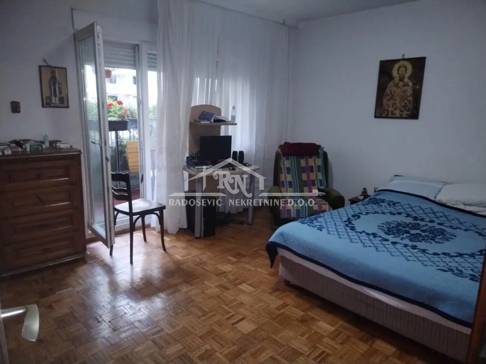 Prodaja, dvosoban stan, 64m2, Labudovo Brdo, Beograd