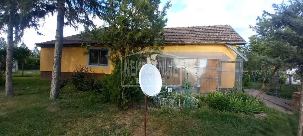 Subotica-Verušić-dve kuće na velikom placu ID#1534 59.500 €