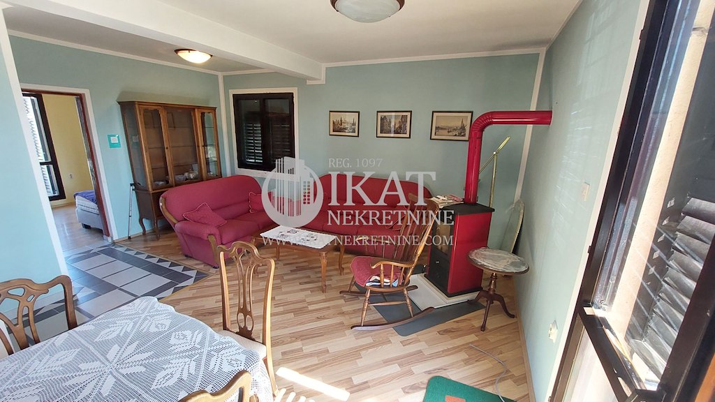 Kuća u Popoviću, 250m2, 10 ari, pogled na Kosmaj ID#3454 225.000 €