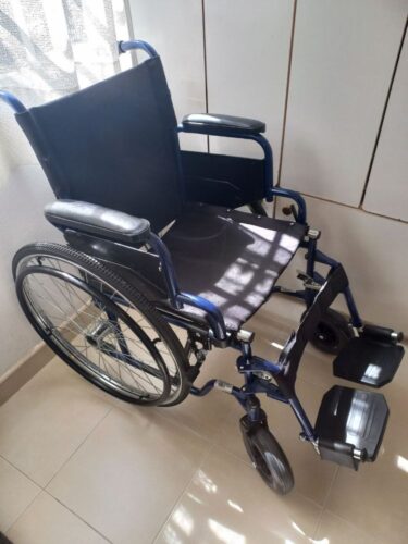 Invalidska kolica malo korišćena