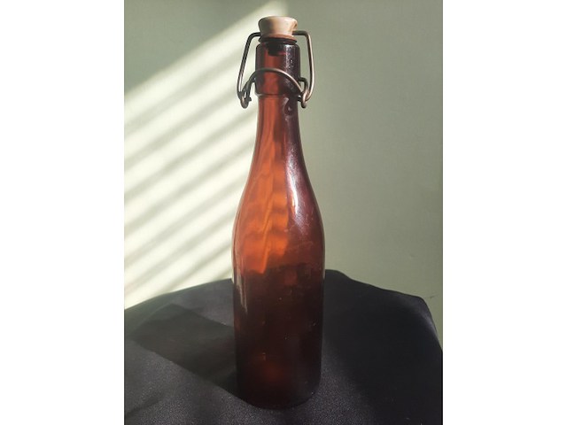 Stara pivska flaša