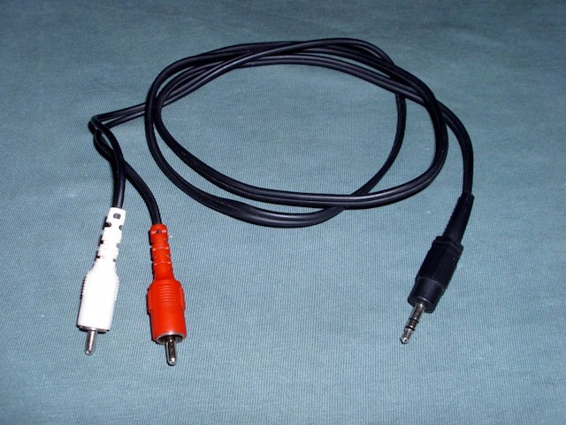 Kabl 3.5mm na 2 x RCA