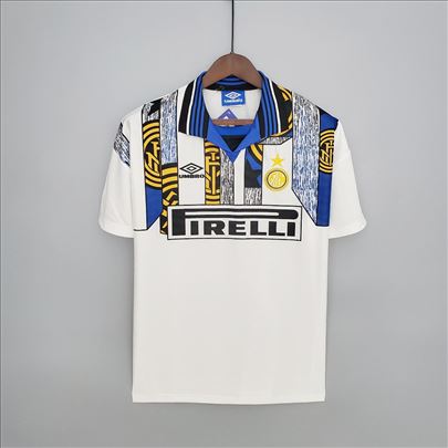 Inter 1996/1997 gostujuci dres