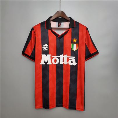 AC Milan 1993/1994 domaci dres