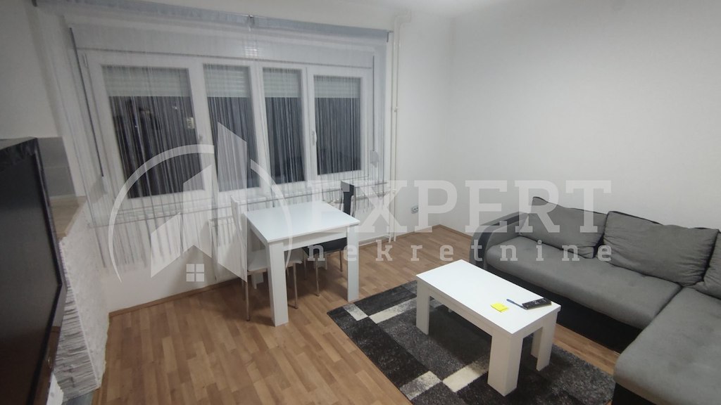 Trosoban stan, 78 m2, Bulevar Nemanjića, Bulevar Nemanjića ID: i-011494