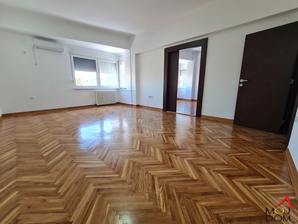 Stan,NOVI SAD,CENTAR,kv: 114, € 241000, ID: 1028373