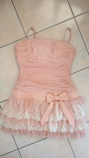 Roze haljina