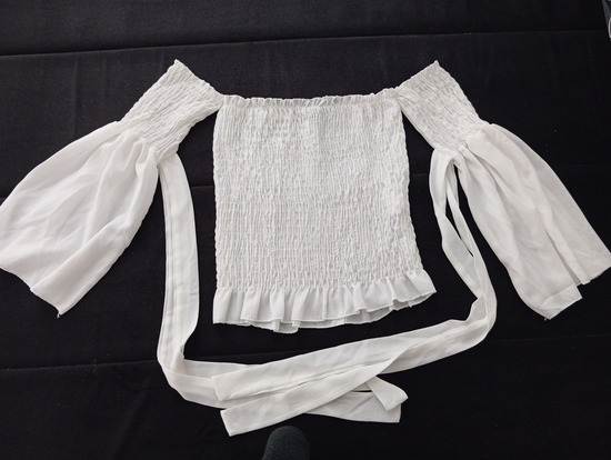 Nova majica bluza