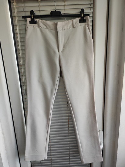 STRADIVARIUS cigaret pantalone vel 34