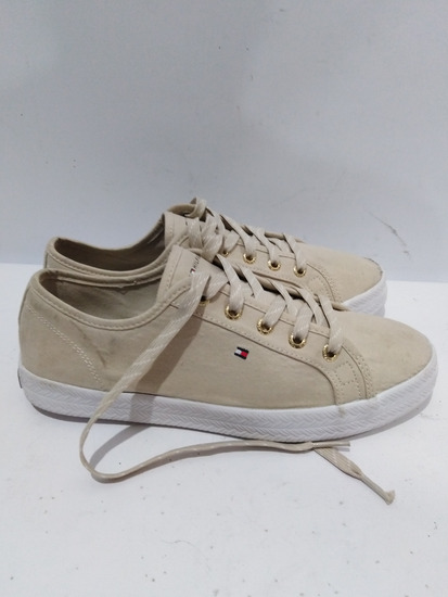 Tommy Hilfiger original patike br 39