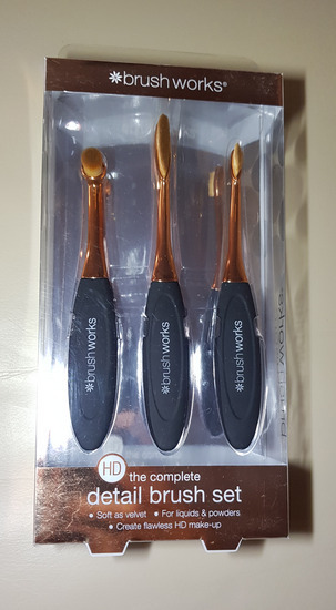 Invogue Brushworks HD Oval Brush Detail Set, novo