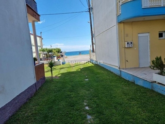 Leptokarija renovirane apartmane trokrevetne i četverokrevetne, 30 metara od plaže