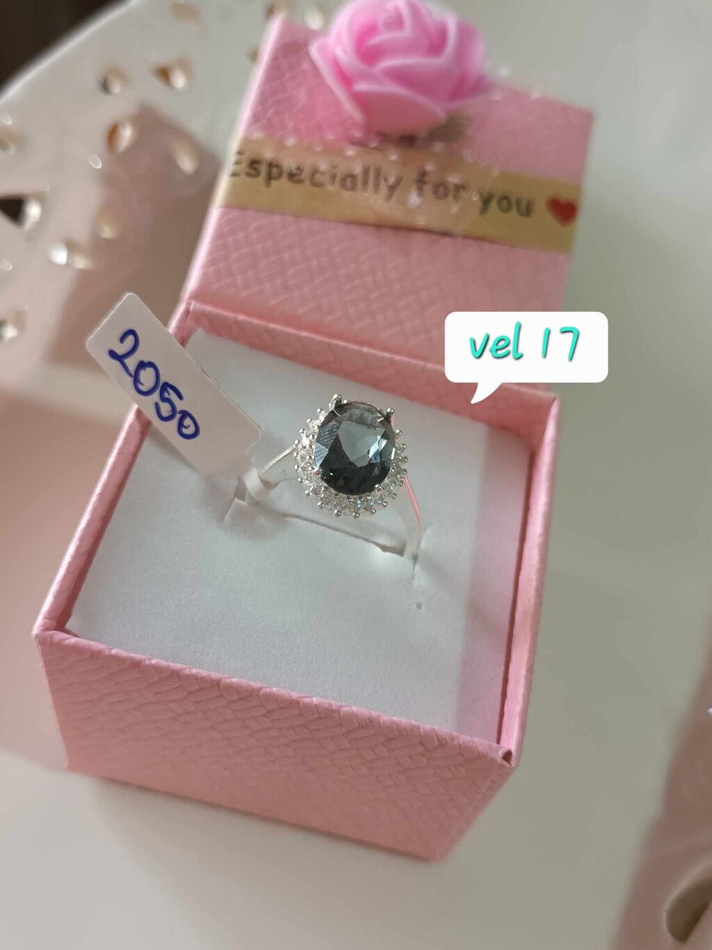 Prelepi komadi prstenja od čistog srebra NOVO! Cene date na slikama