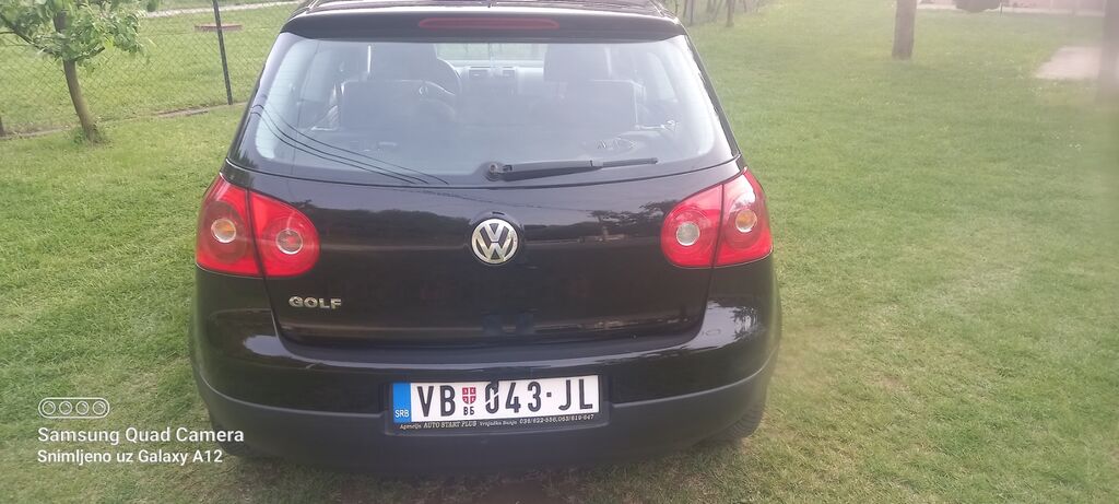 Volkswagen Golf V: 1.4 l | 2005 г. Hečbek