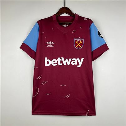 West Ham 2023/2024 domaći dres