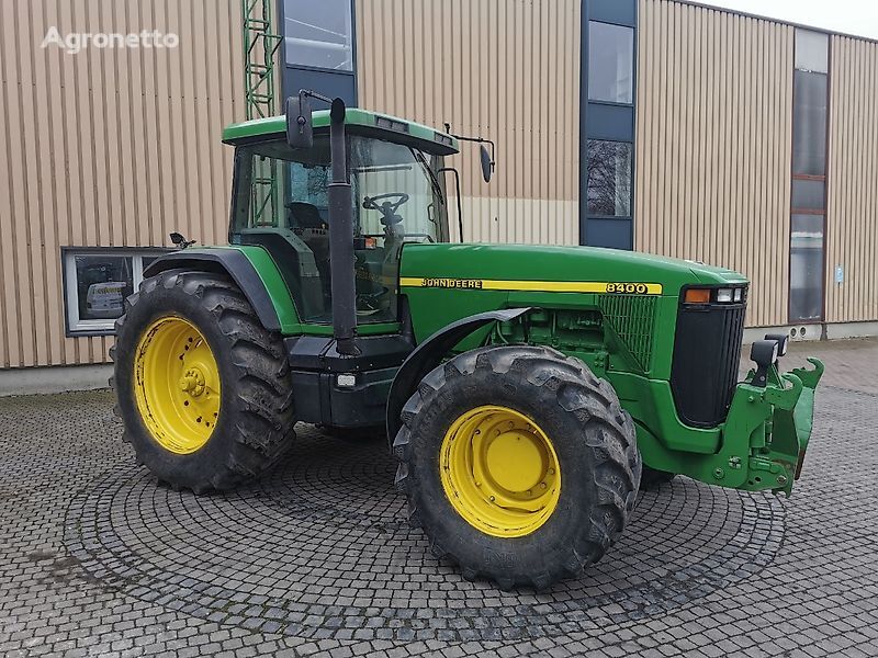 John Deere 8400 traktor točkaš