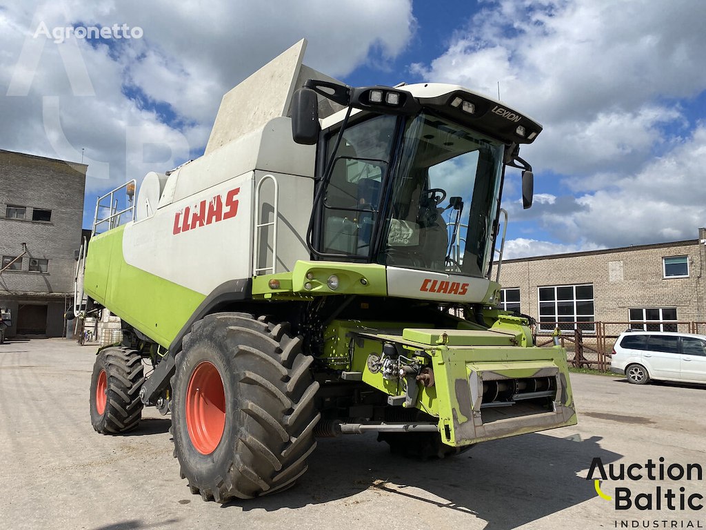 Prodaje se Claas Lexion 570 kombajn za žito na aukciji