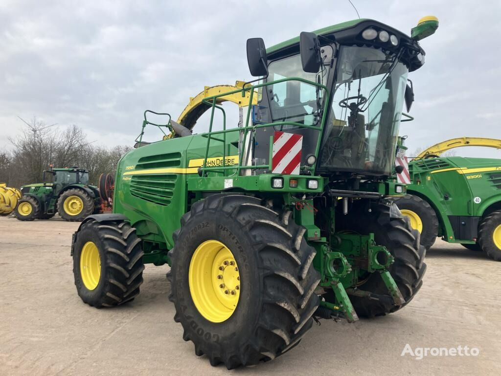 John Deere 7950 krmni kombajn