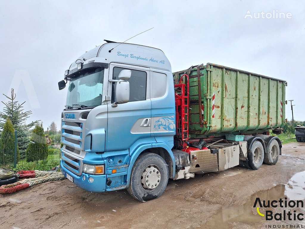 Prodaje se Scania R 480LB6X4 rol kiper sa kukom na aukciji