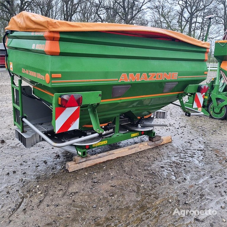 Prodaje se Amazone S 600 ZA-M 3000 ultra nošeni rasipač na aukciji