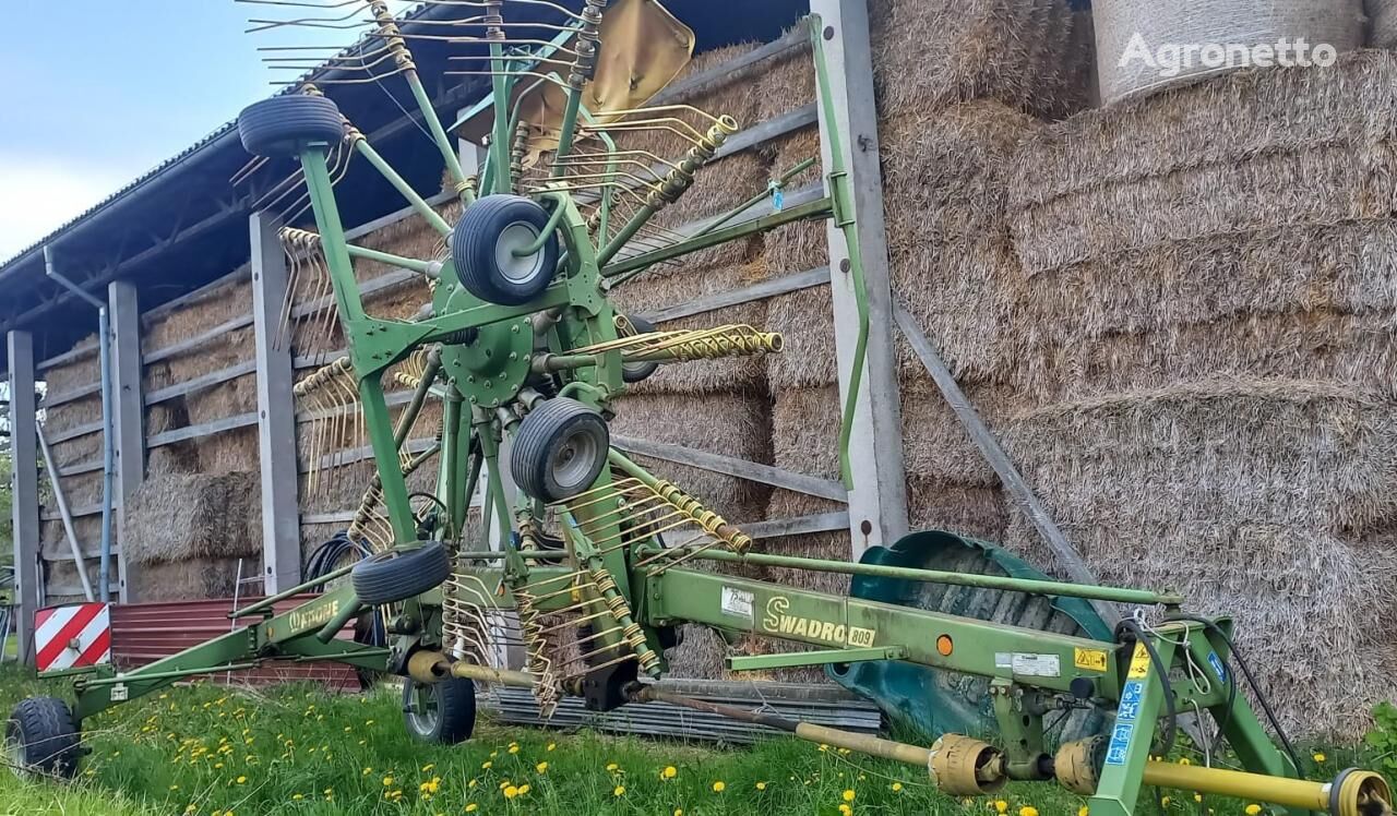 Krone Swadro 809 trakasti formirač otkosa