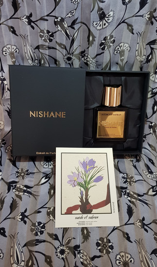 Nishane Suede et Safran extrait de parfum, or.