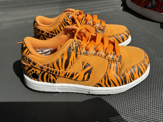 Nike tiger dunk patike