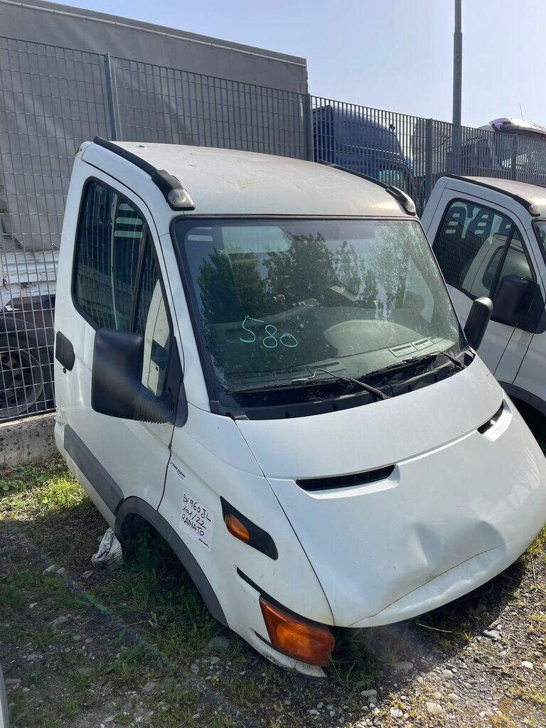 Kabina za IVECO DAILY malog kamiona