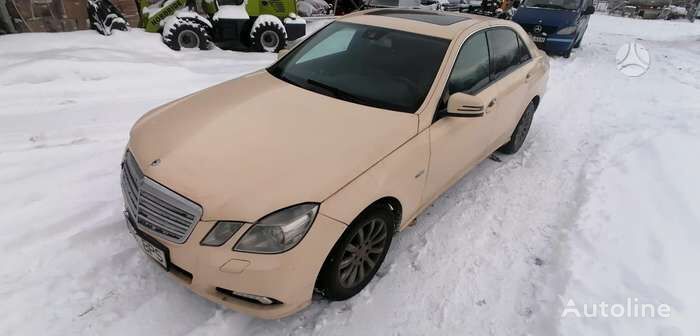 Mersedes-Benz Mercedes-Benz AUTOMOBILIS za Mercedes-Benz E220 W212 putničkog automobila po rezervnim delovima