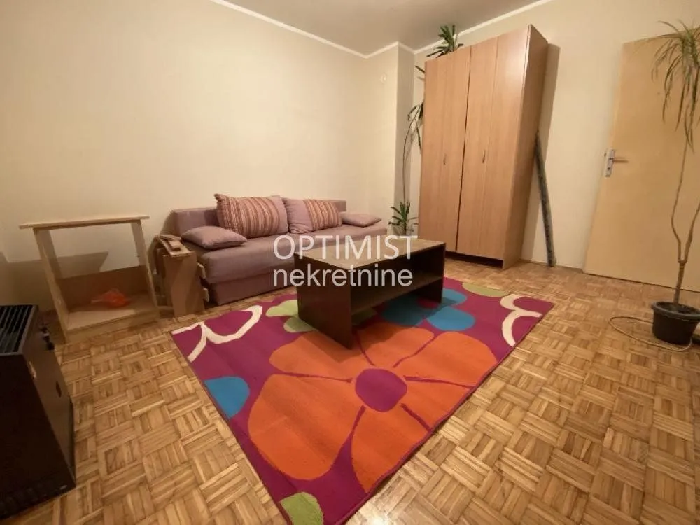 Prodaja, dvosoban stan, 55m2, Petlovo Brdo, Beograd